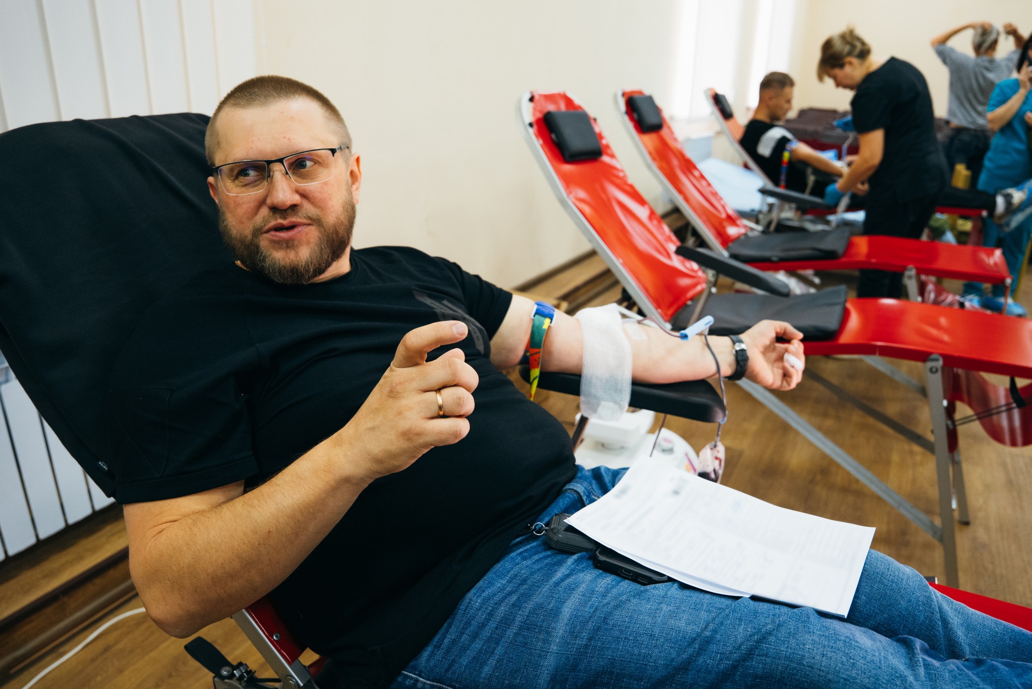 Медики харківського військового шпиталю здали кров